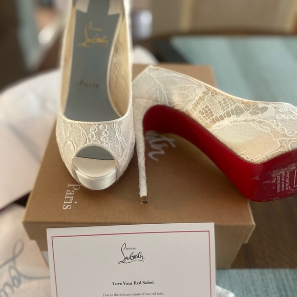 Christian Louboutin | Shoes | Very Lace Ivory Christian Louboutin 47 ...